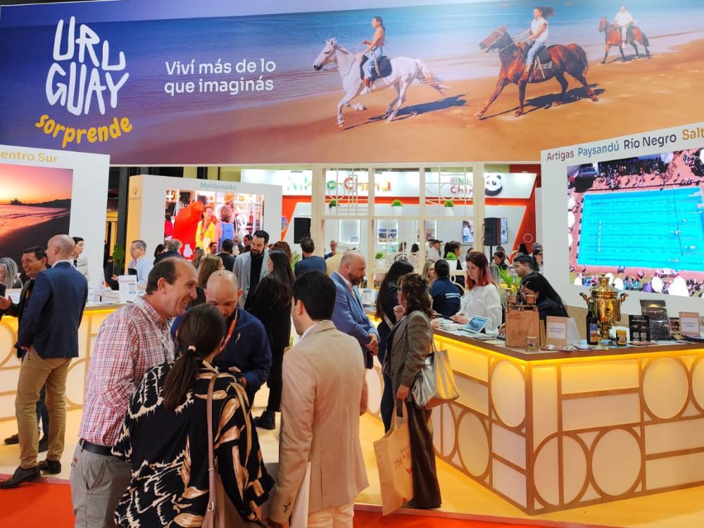 Uruguay lanzó su temporada de verano 2026 en la Feria Internacional de Turismo de América Latina ...